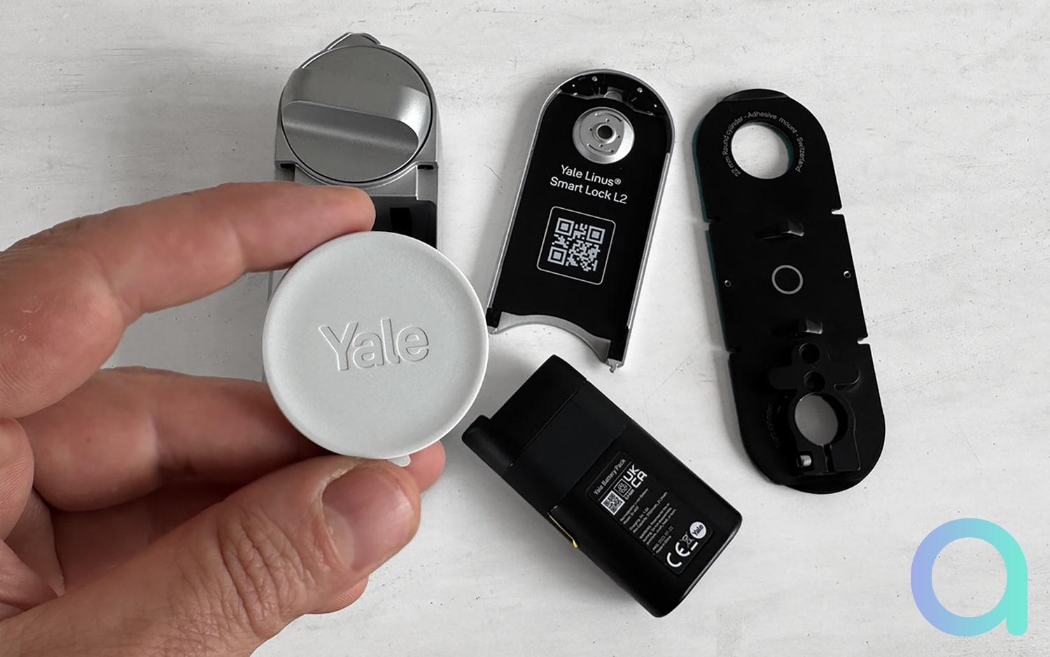 Test Yale Linus L2 : une serrure connectée de référence – Les Alexiens